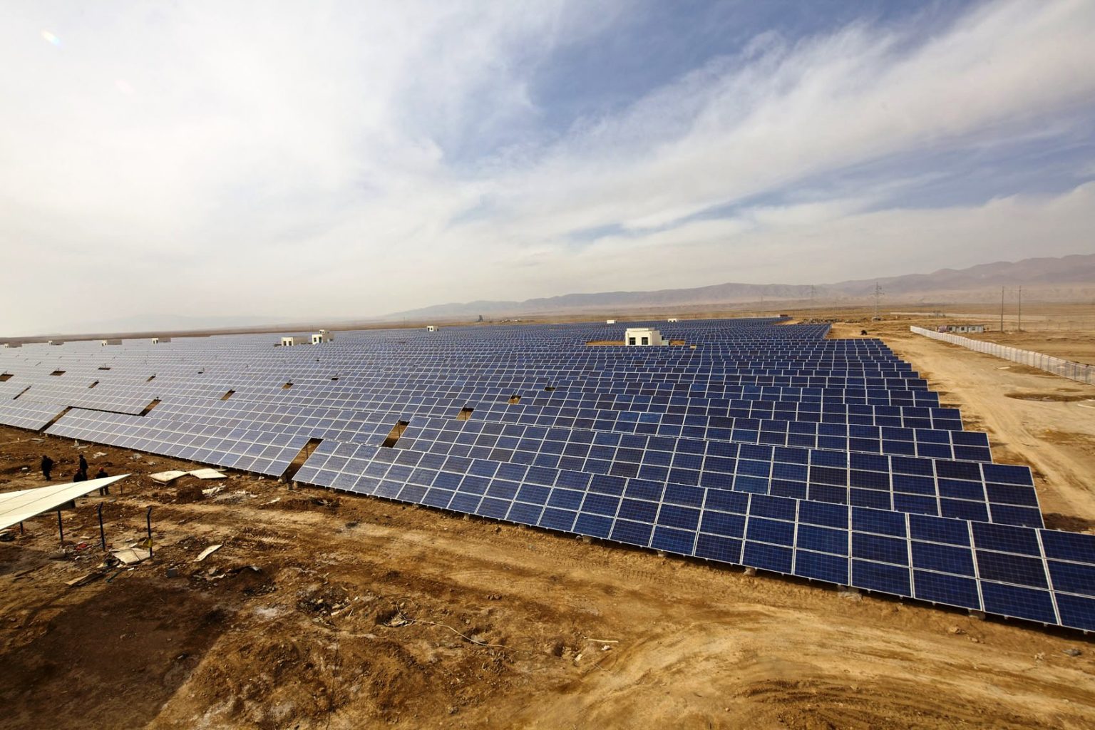 Performance and reliability of tracker and fixed-tilt mounting systems ...