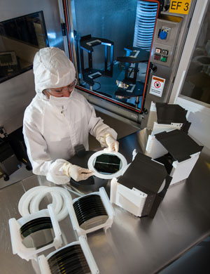 Spectrolab announces cost-efficient solar cell wafer - PV Tech