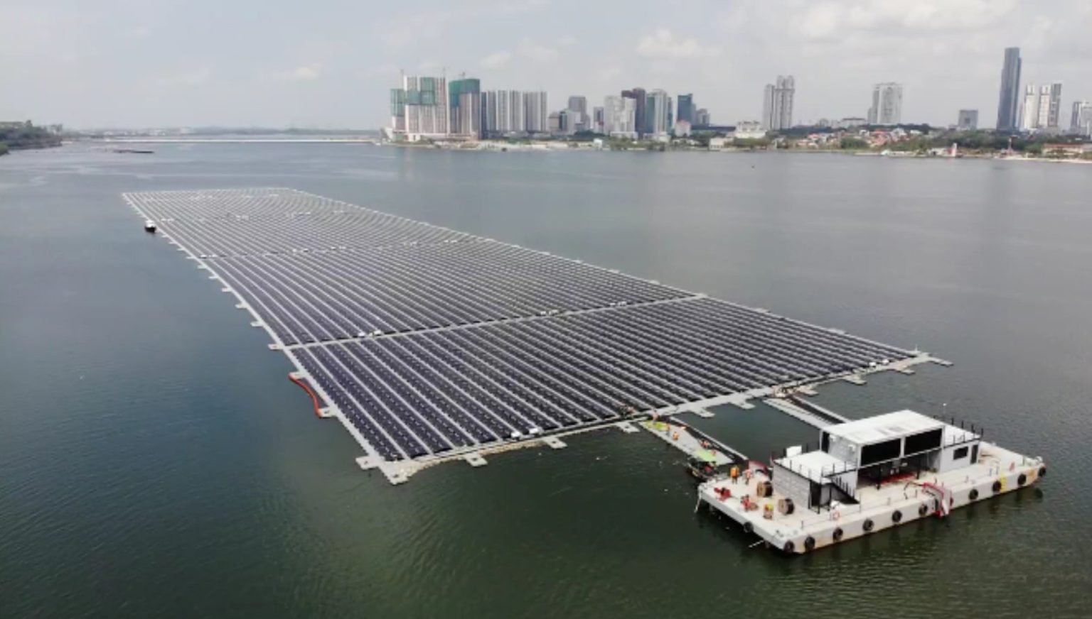 Gigawatts of solar PV, energy storage advance in Indonesia as Singapore ...