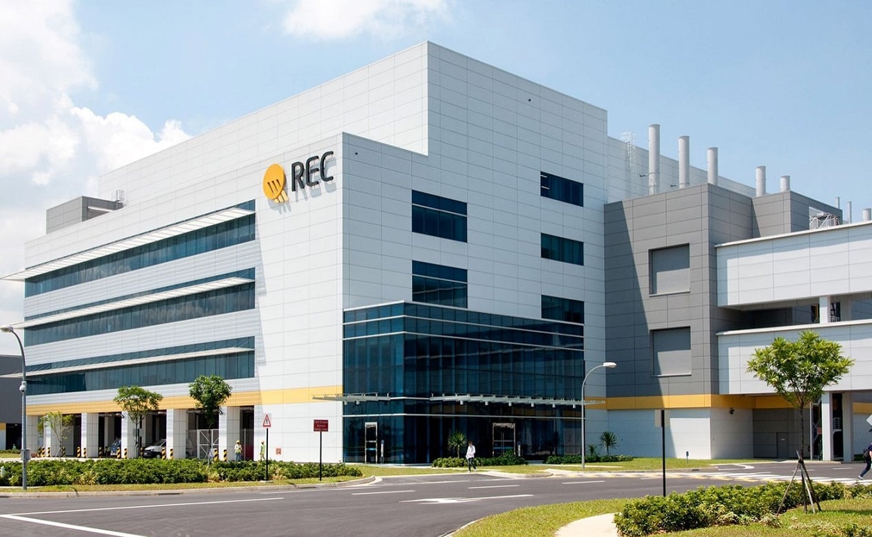 REC shelves 4GW French heterojunction solar module factory