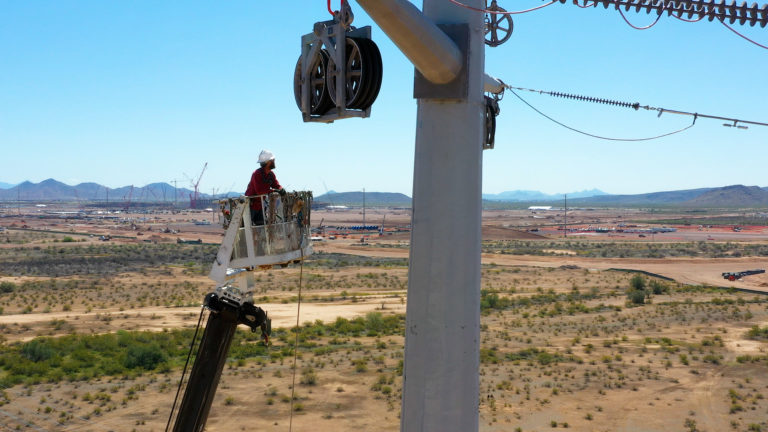 Arizona utility issues all-source RFP with up to 800MW for renewables ...