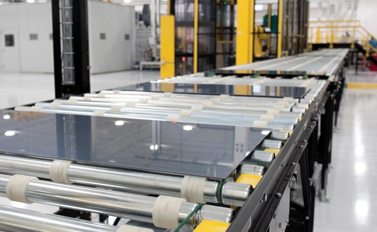 First Solar unveils trial-run of first ever bifacial thin film PV module