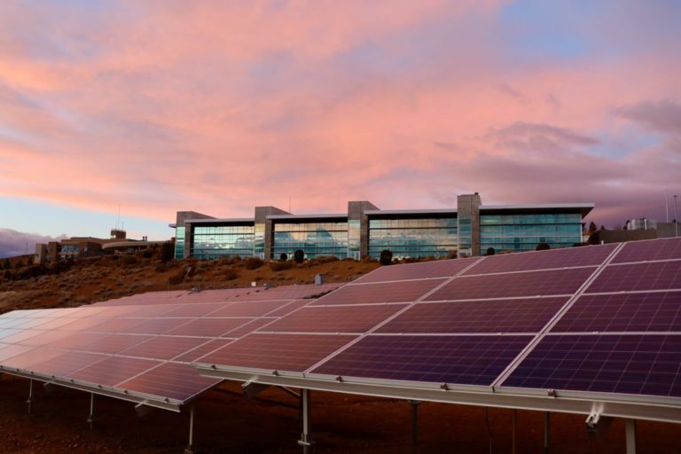 Maxwell Power secures US$750 million for solar-plus-storage projects ...