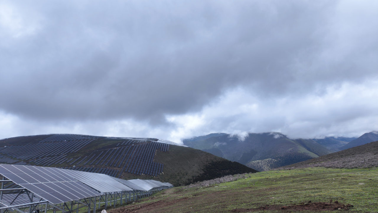 Astronergy PV modules operational at world's largest hydro-solar power ...