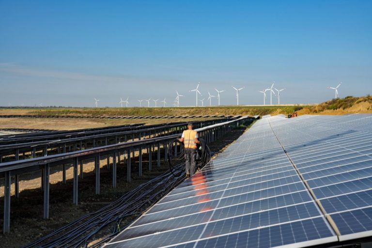RWE Clean Energy buys 599MW of US solar and storage assets
