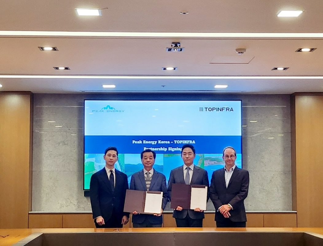 Peak Energy and TOPINFRA to build 500MW of solar capacity