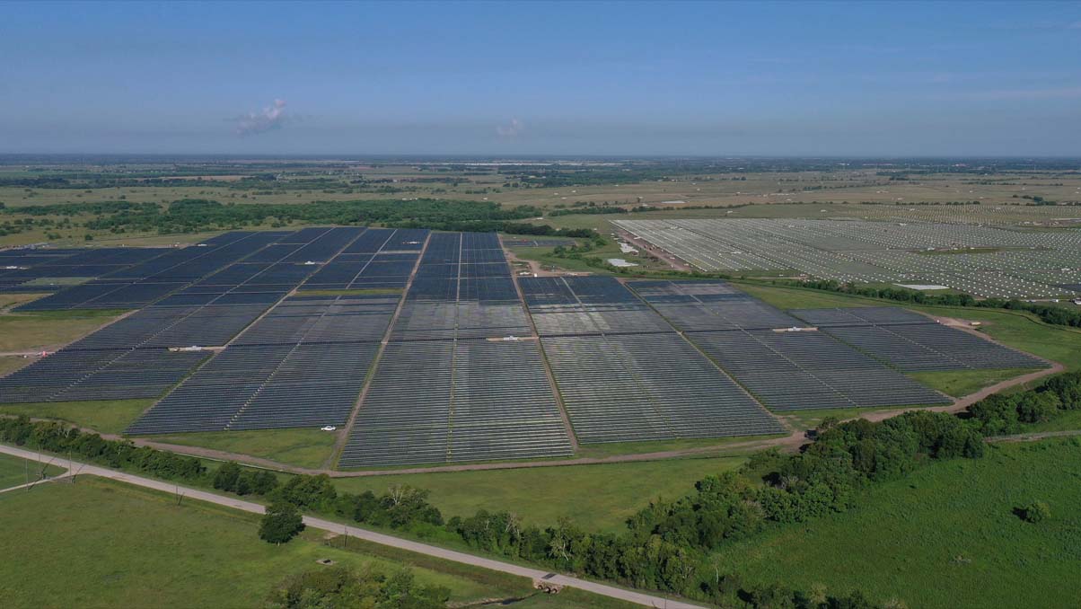 "Golf ball-sized" hailstorms damage Fighting Jays solar project