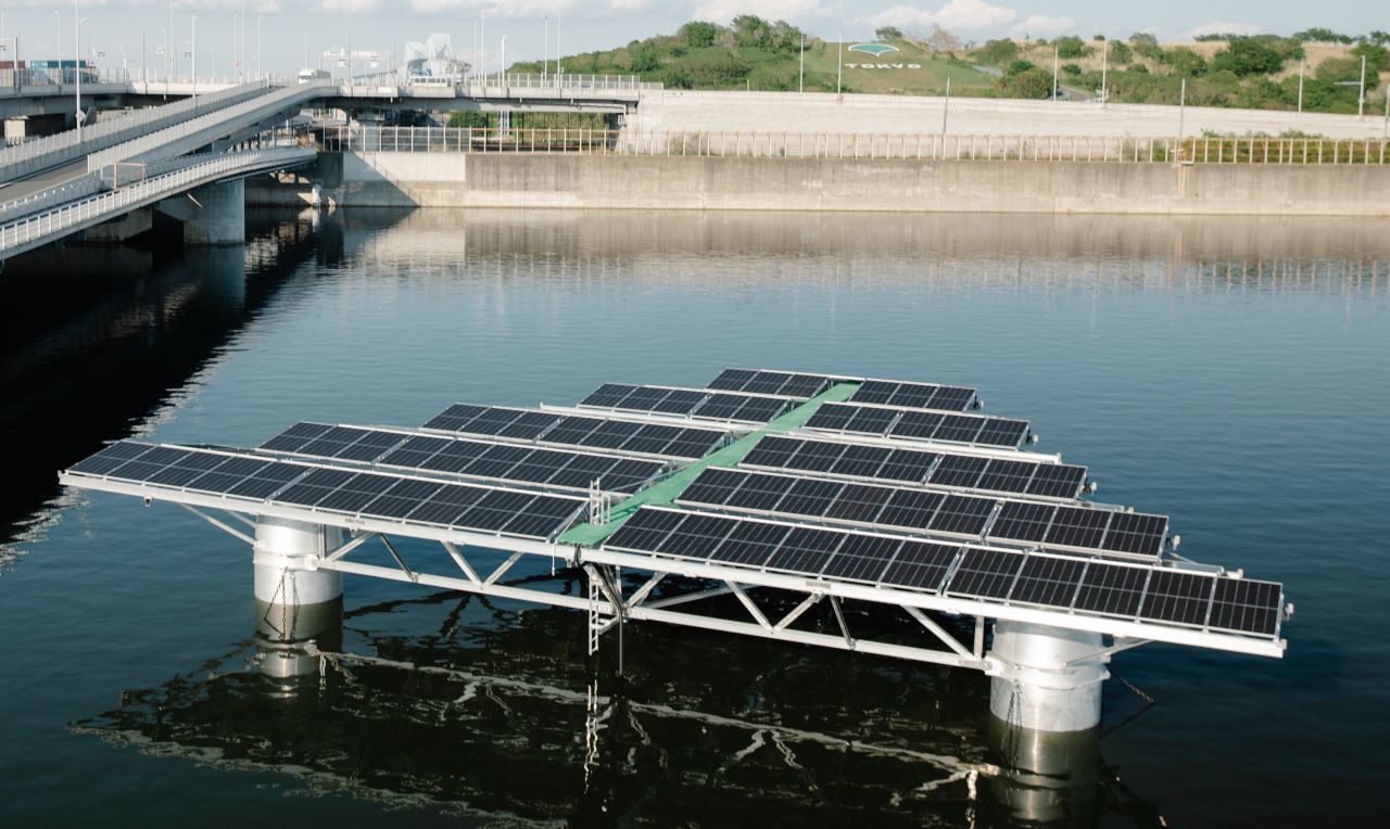 SolarDuck builds Japan's first offshore floating solar PV plant