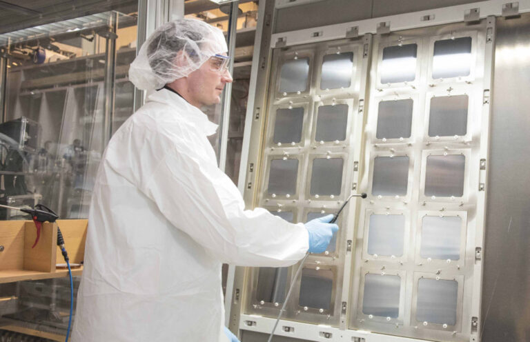 Oxford PV ships first commercial perovskite tandem modules