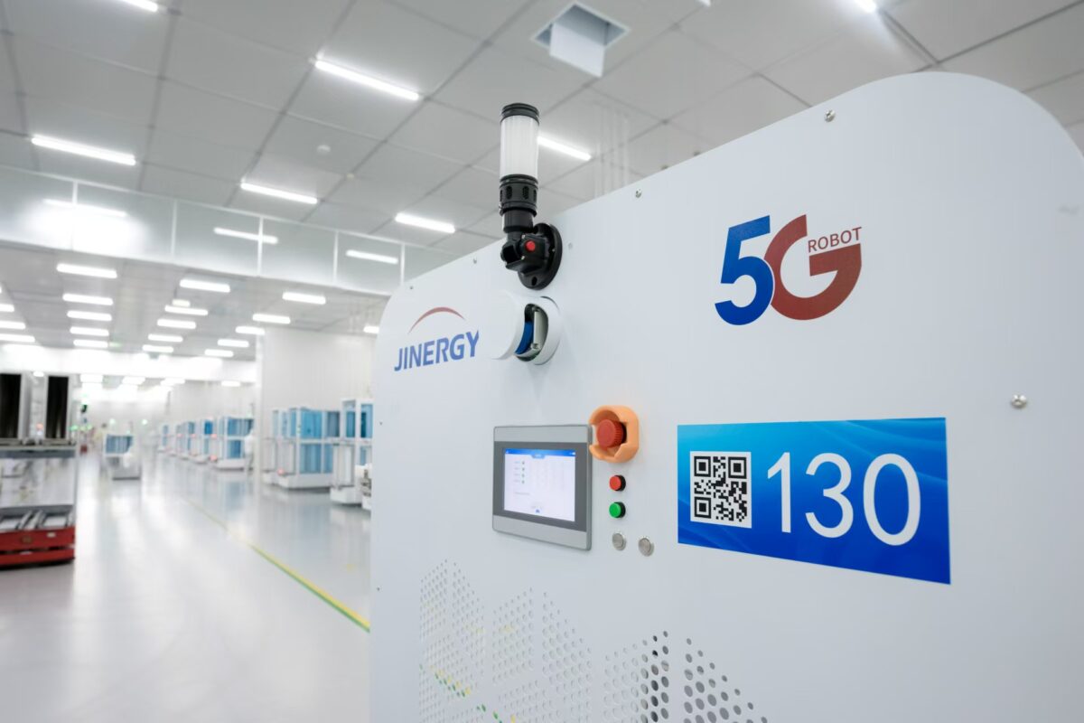 Jinergy introduces new plug-in system product - PV Tech