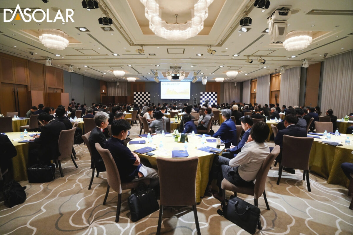 DAS Solar debuts innovative lightweight modules at product launch event ...