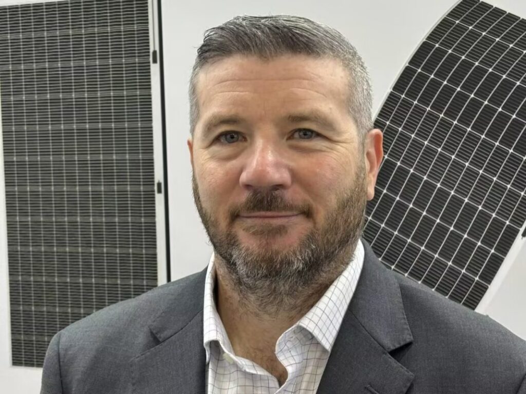 Can glassless PV modules help open up the rooftop C&I market?