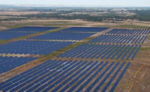 Frontier bags AU$110m equity for 132MW solar-plus-BESS in WA - PV Tech