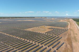 Polar Racking enters Australia with 240MW solar+BESS project - PV Tech