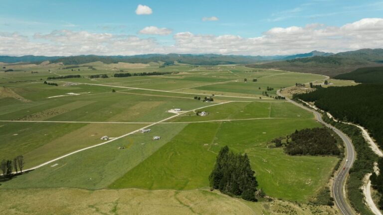 Meridian, Nova finalise JV & financing for 400MW solar plant in NZ - PV ...