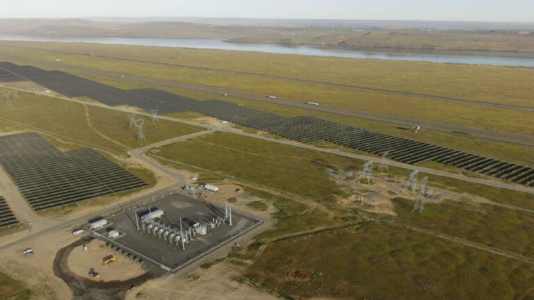 Avangrid completes construction of 166MWdc Oregon solar project - PV Tech